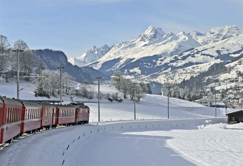 Jim McClellan--train pictures and more--at beachtrainman.com